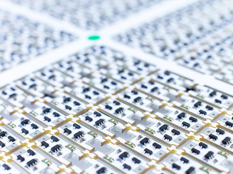 What Is Surface Mount Technology: The Essential Guide | MPE